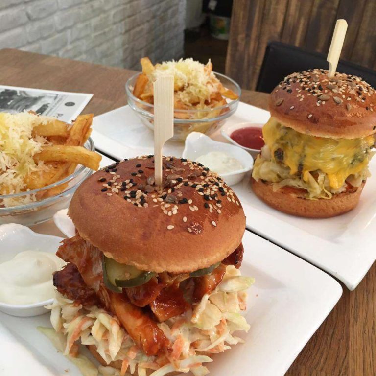 Ad Hoc Bistro SeeBucharest.ro